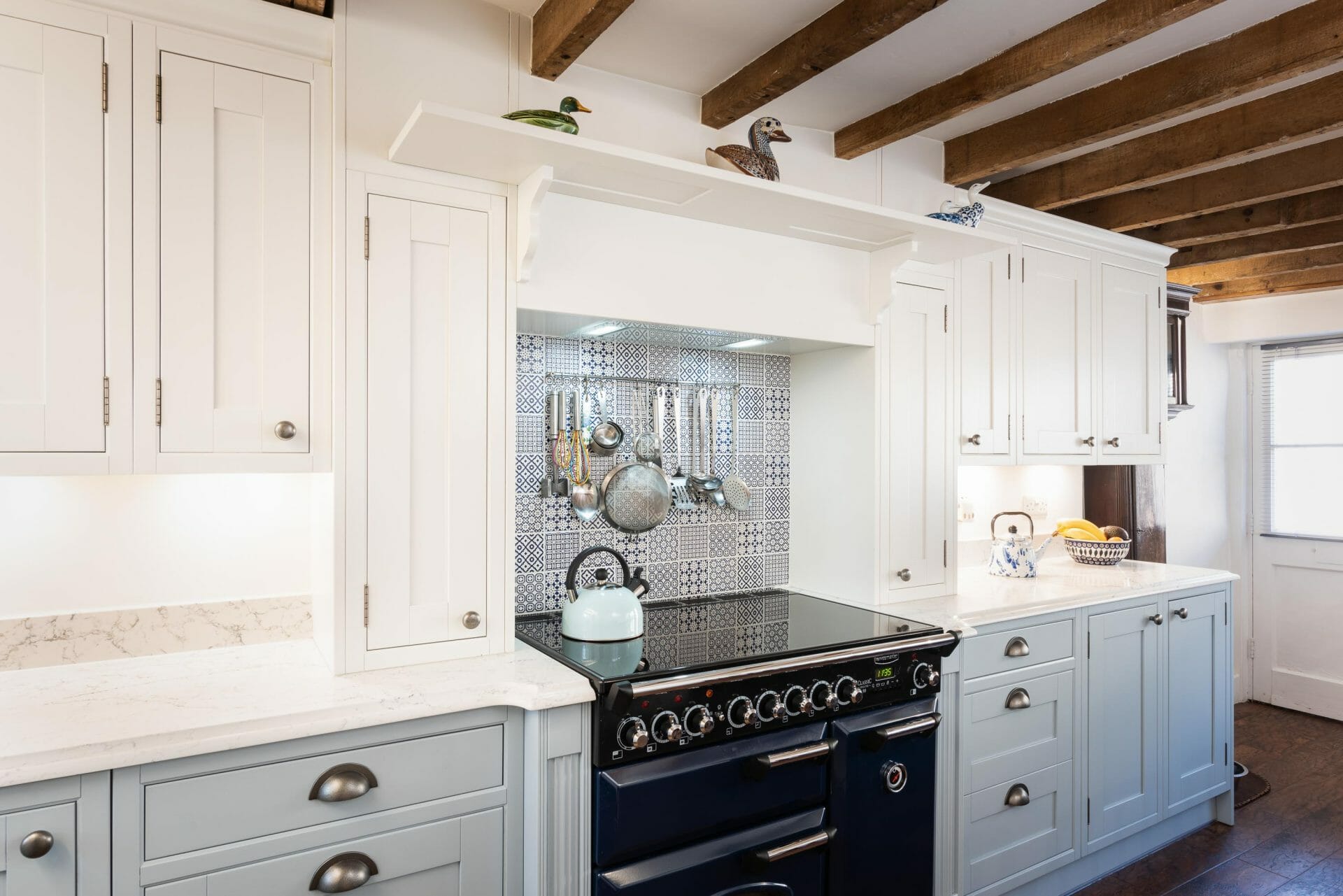 Light & Airy In-Frame Kitchen | PB Kitchens & Bathrooms